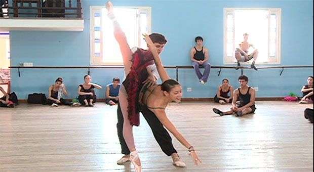Chronicle for a dancer | OnCubaNews English
