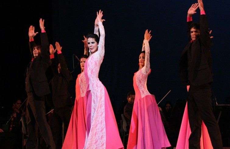 Irene Rodriguez dances light | OnCubaNews English