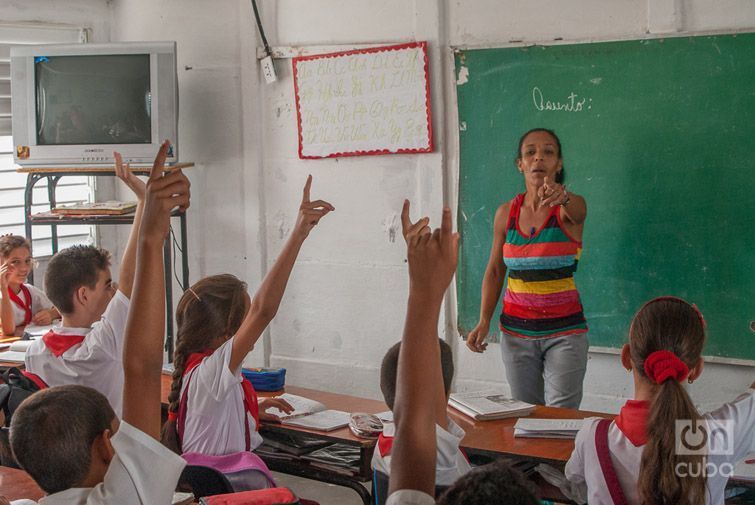 Salary increase alleviates teacher deficit in Cuba | OnCubaNews English