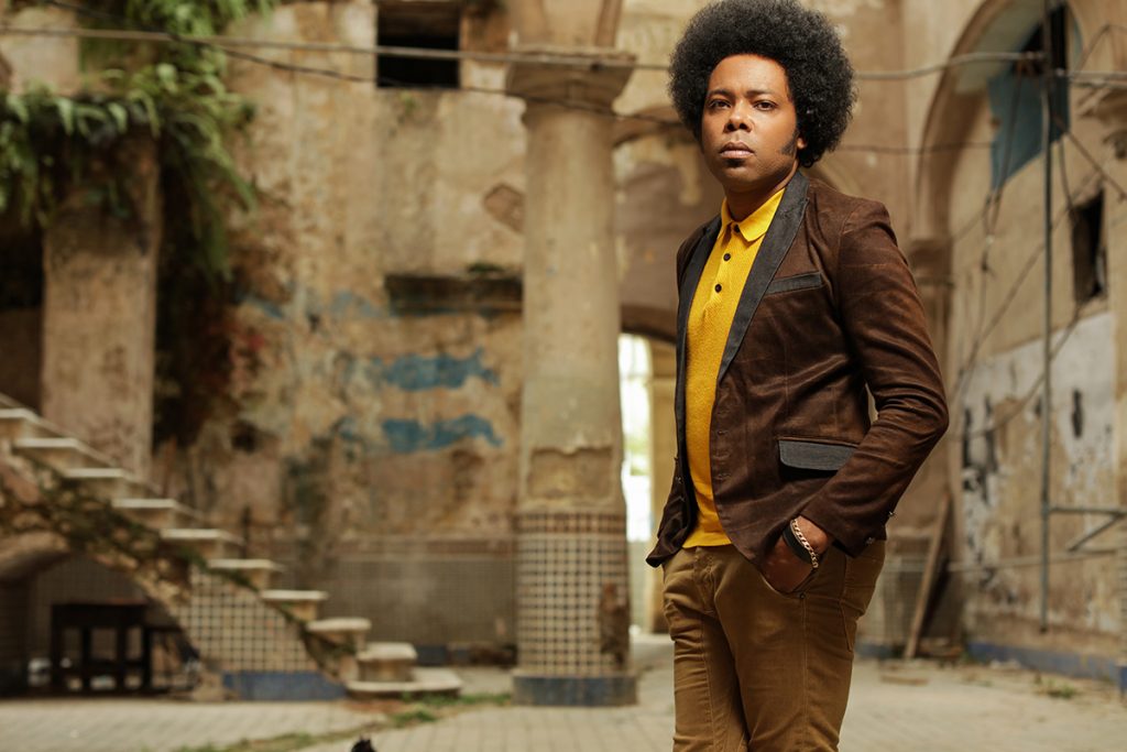 La voz "Sublime" de Alex Cuba - OnCubaNews