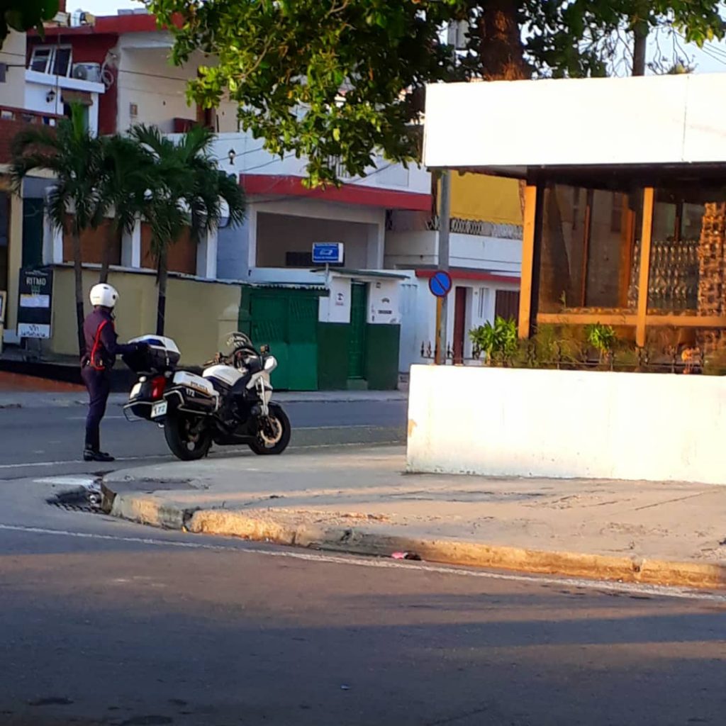 Un golpe de viento en Bolondrón puede apagar una vela en Copenhague ...