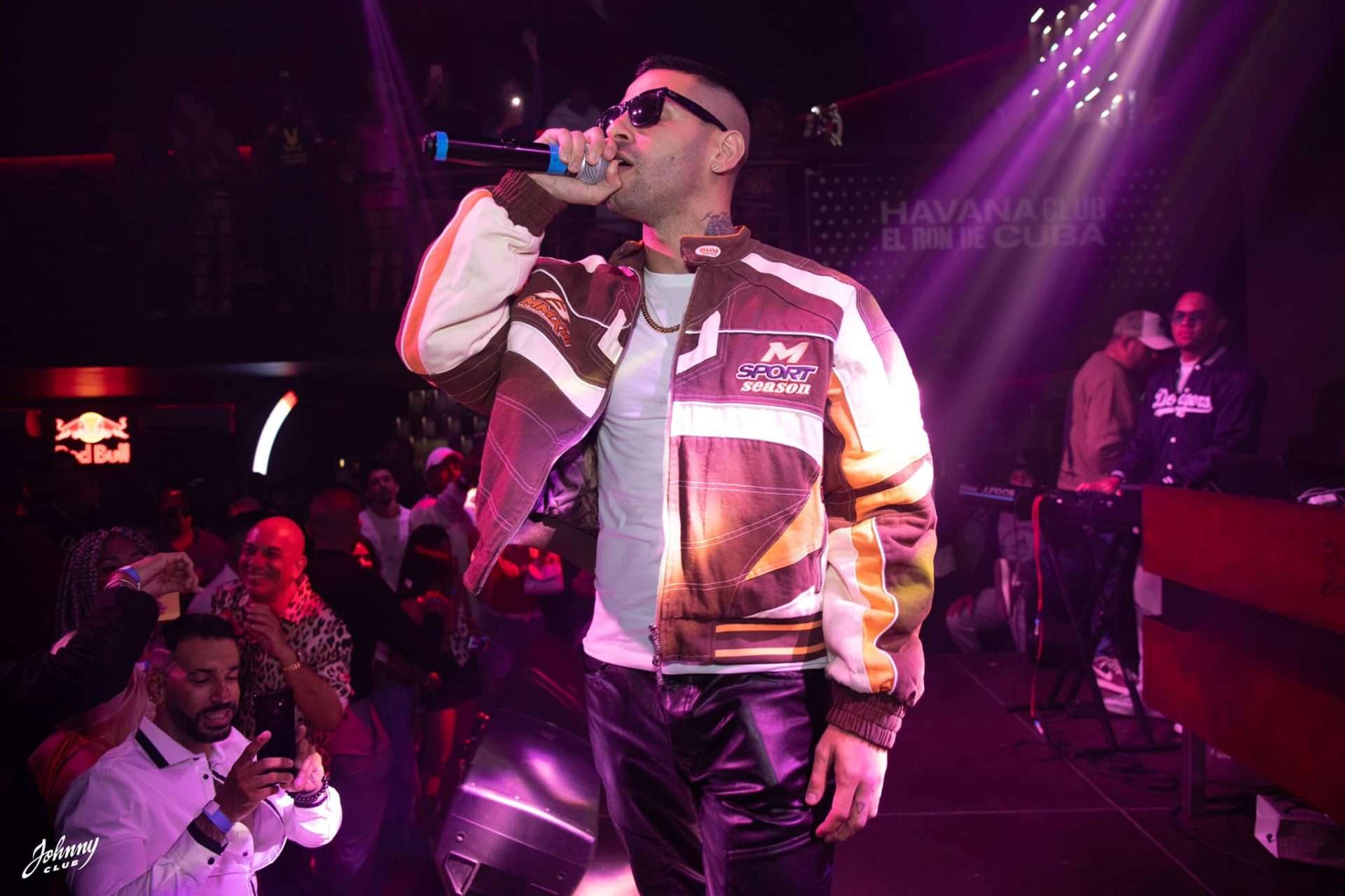 Alex Duvall: “Me siento cómodo en la música urbana” - OnCubaNews