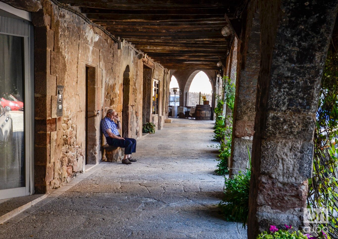 Santa Pau, un pueblo medieval entre volcanes dormidos - OnCubaNews