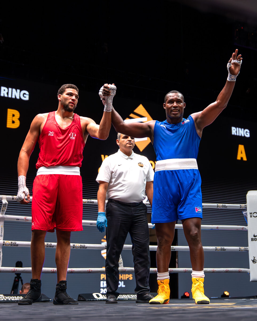 Mundial de boxeo: Julio César La Cruz “atrapa” a Félix Savón - OnCubaNews